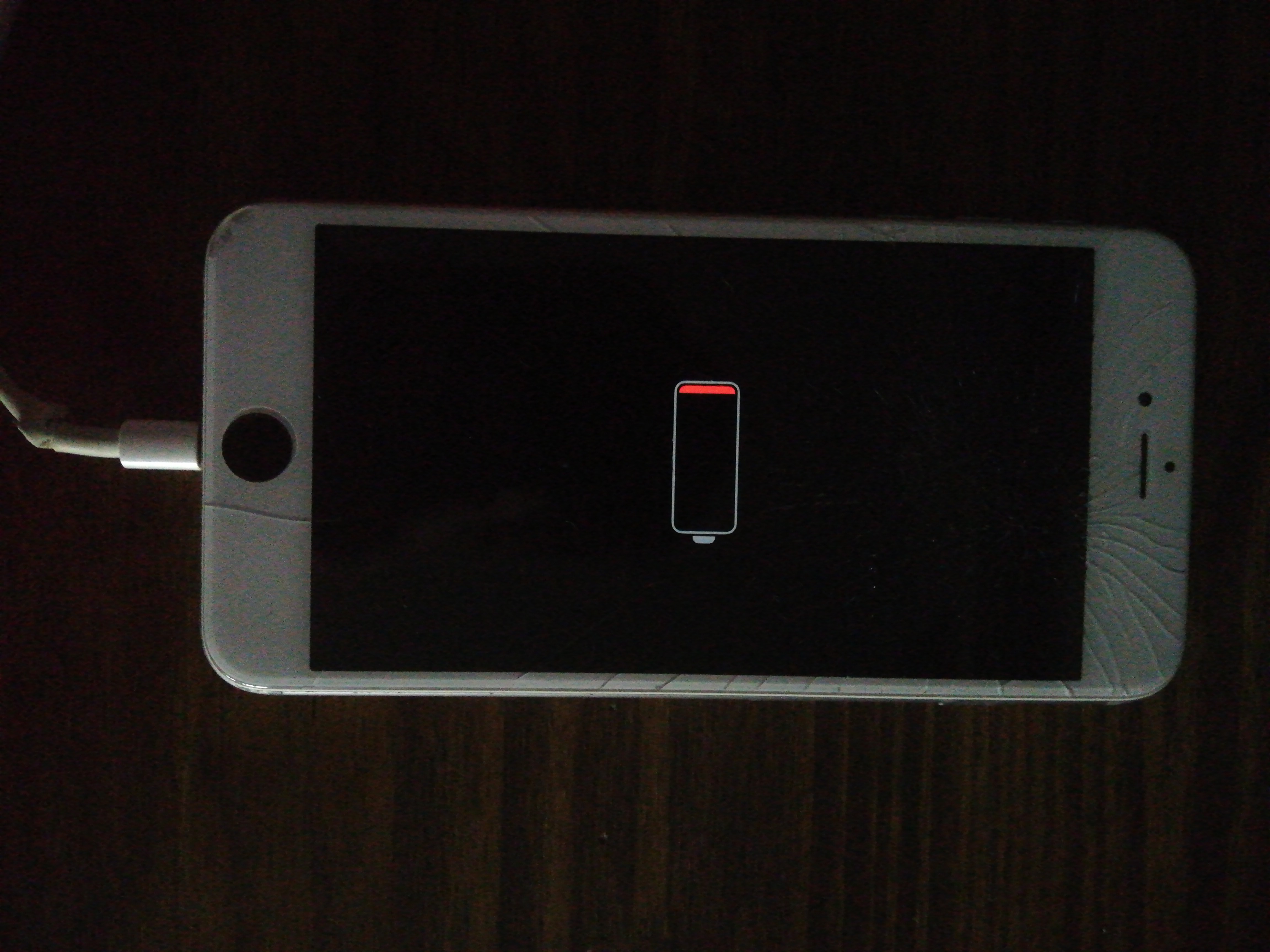 Mi IPhone 6s Plus no enciende y no car… - Comunidad de Apple